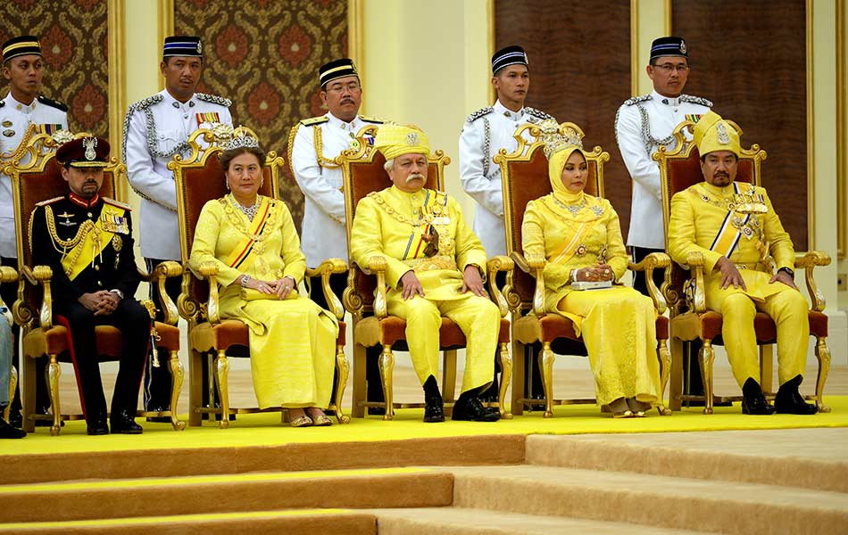 WARISAN RAJA & PERMAISURI MELAYU: Keberangkatan Raja-Raja Melayu, Raja ...