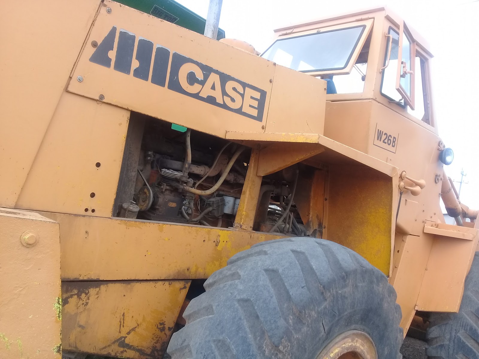 MAQUINARIA AGRICOLA INDUSTRIAL: Trascavo Case W26B $18,000 Dlls.