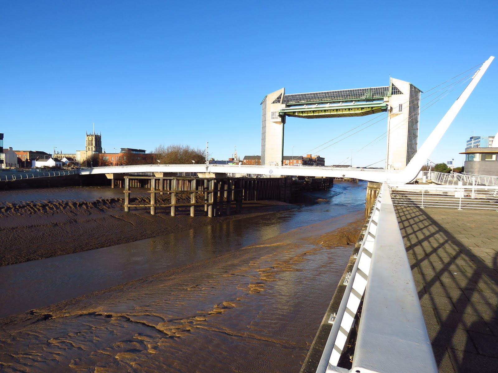 Wild at Hull: Up the River Hull. 1. The Deep to Air Street