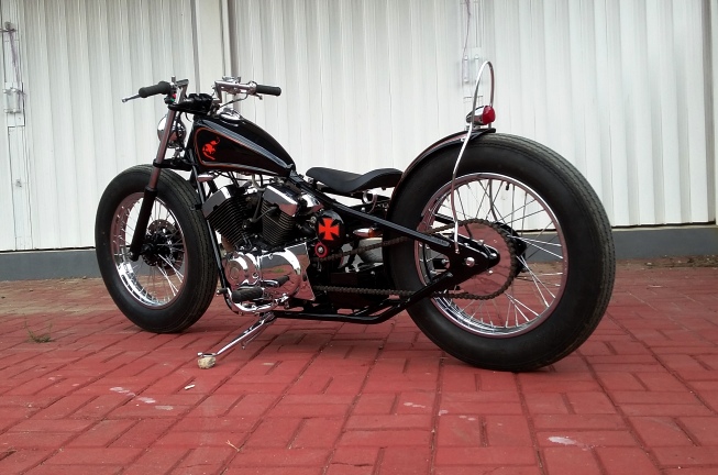 Victorious Custom Works: Kaisar Ruby 250 _ Chopper