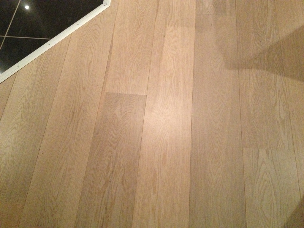 Et voksent liv: Forskellige gulve