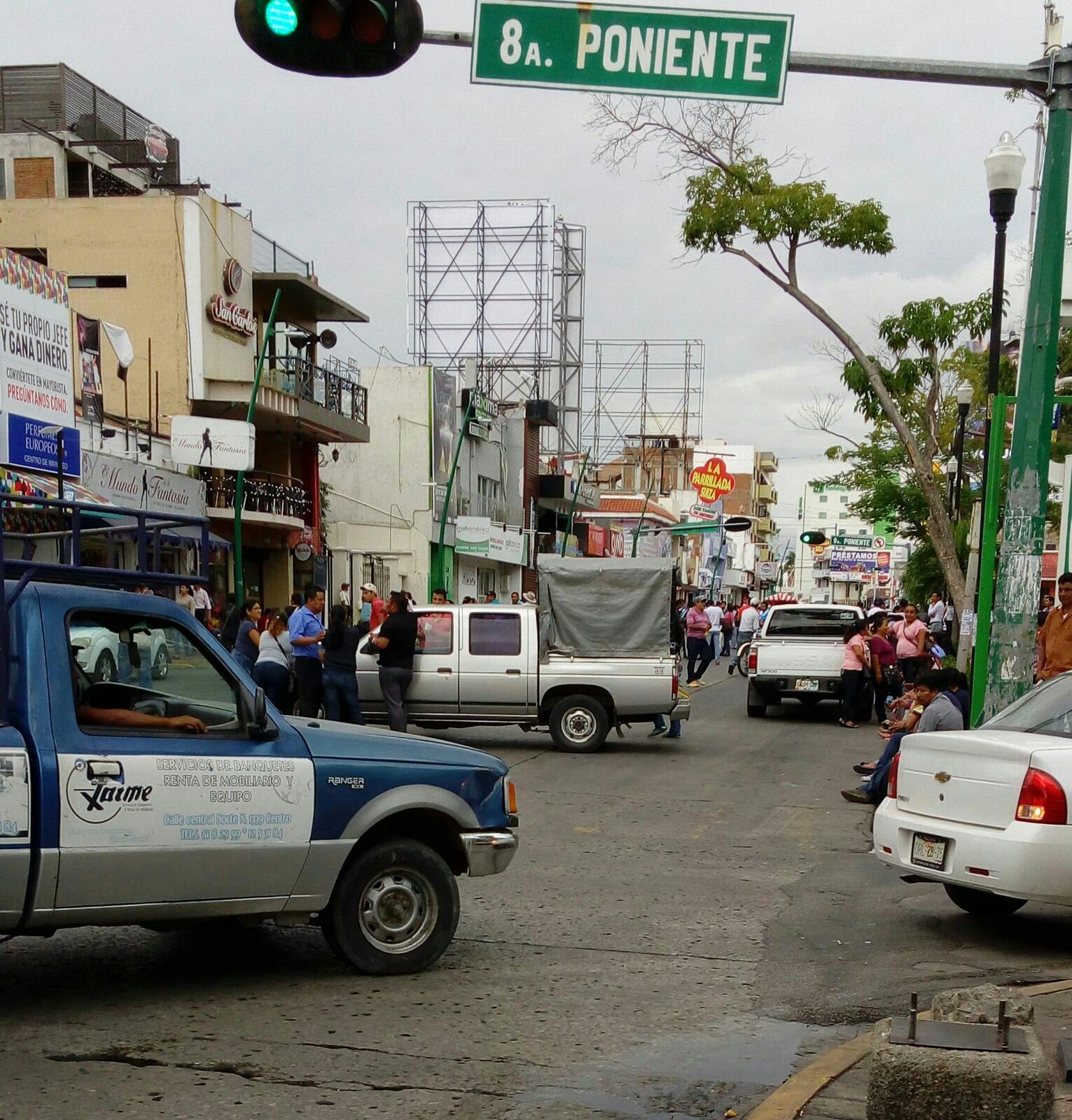 Con-Sentido Informativo: MAESTROS SE CONCENTRAN EN DIVERSOS PUNTOS DE ...