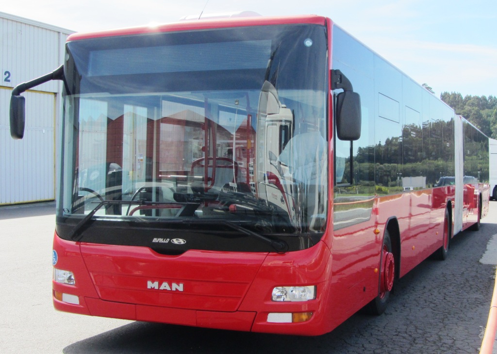 Presentación de los nuevos buses urbanos MAN para la flota de Tranvías ...