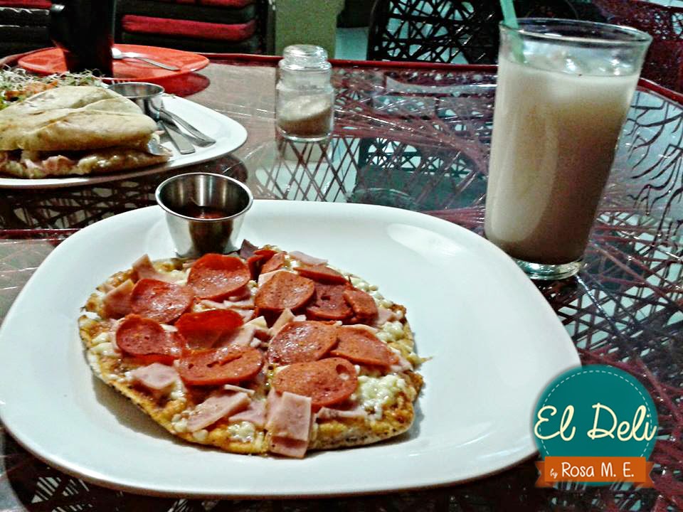 El Deli by Rosa M. E. : DELEITES PANINIS Y MÁS.