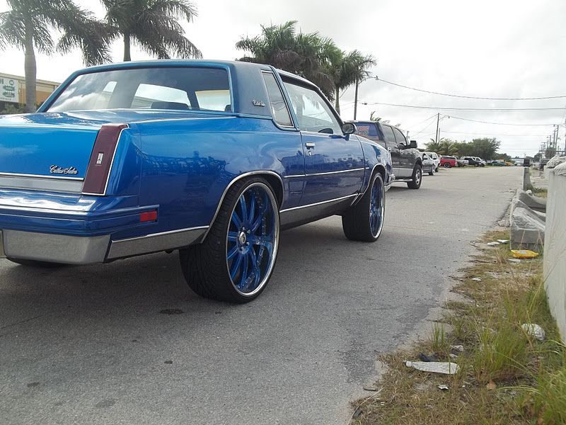 PHOTOGRAPHY BY MIAMIEARL: CANDY BLUE CUTLASS ON 24" ASANTI'S AT SUDAMAR