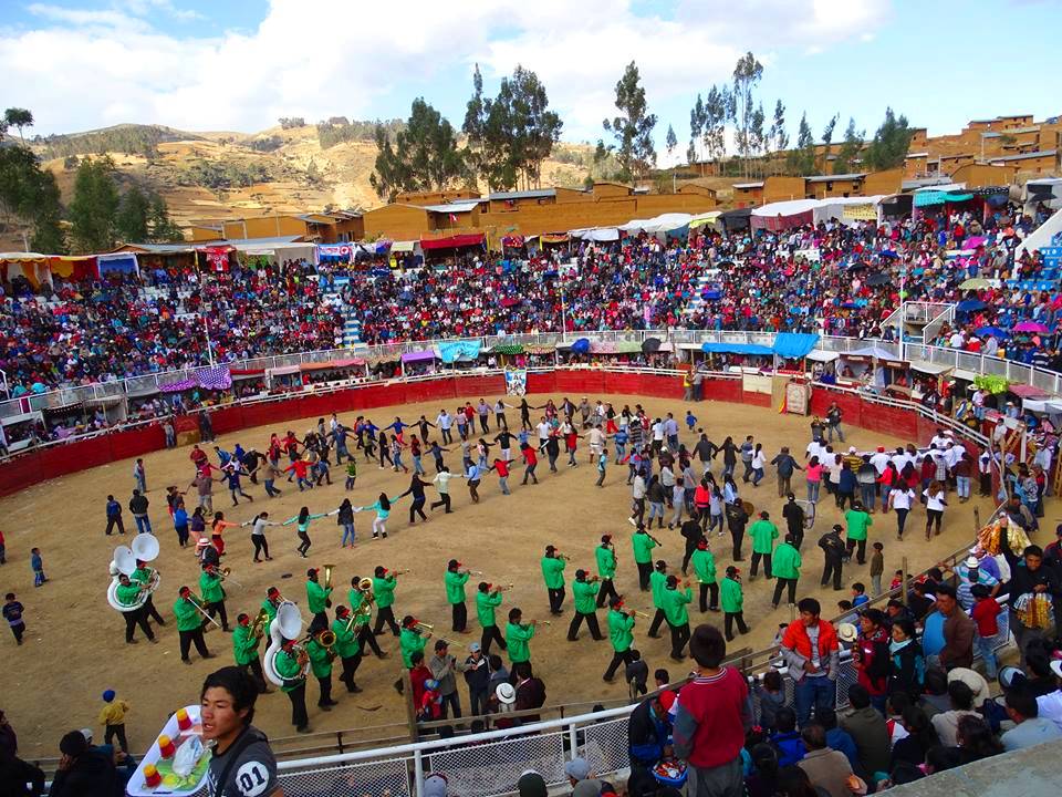 RADIO LLATA 92.3 FM EN VIVO : RESUMEN DE LAS FIESTAS PATRIAS DE LA ...