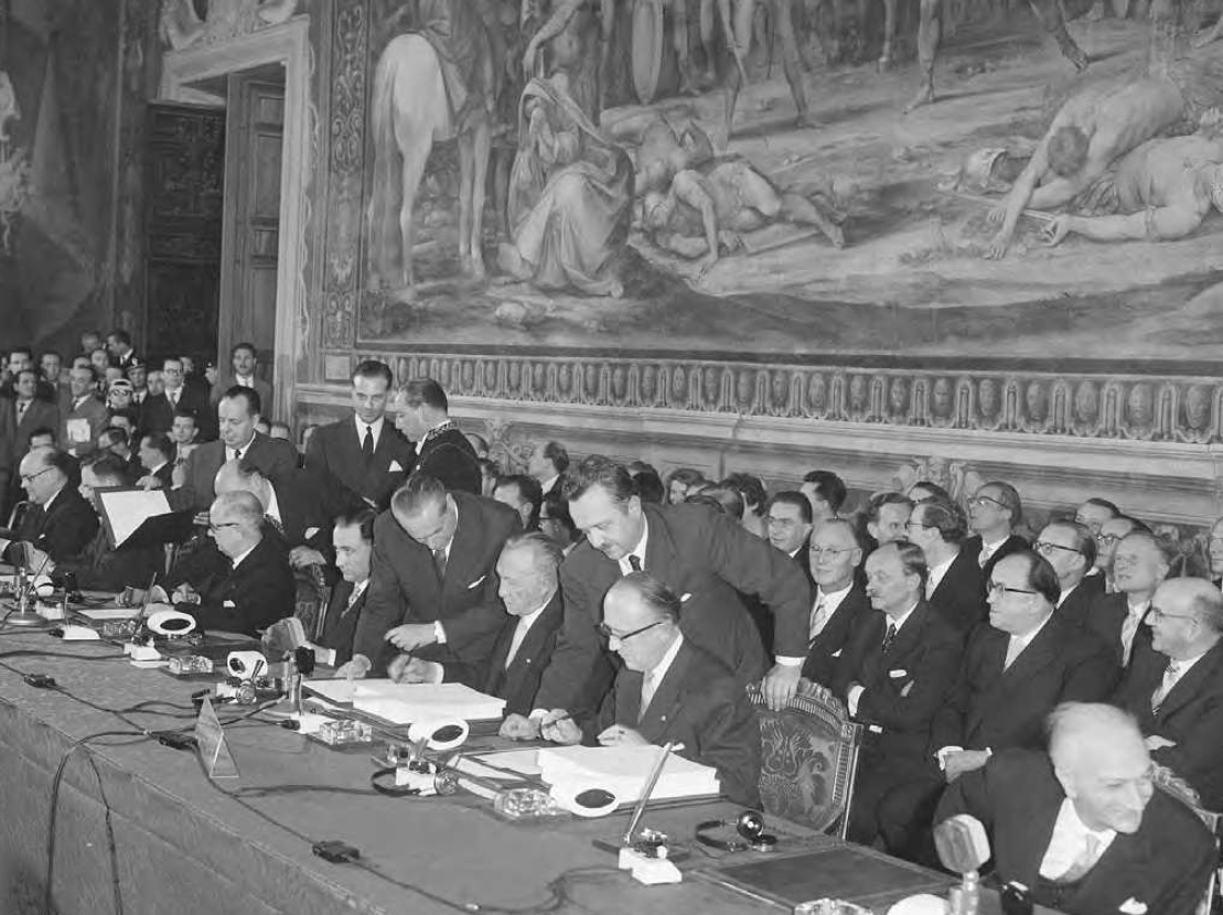 La Vie Politique Française: Histoire de la Construction européenne