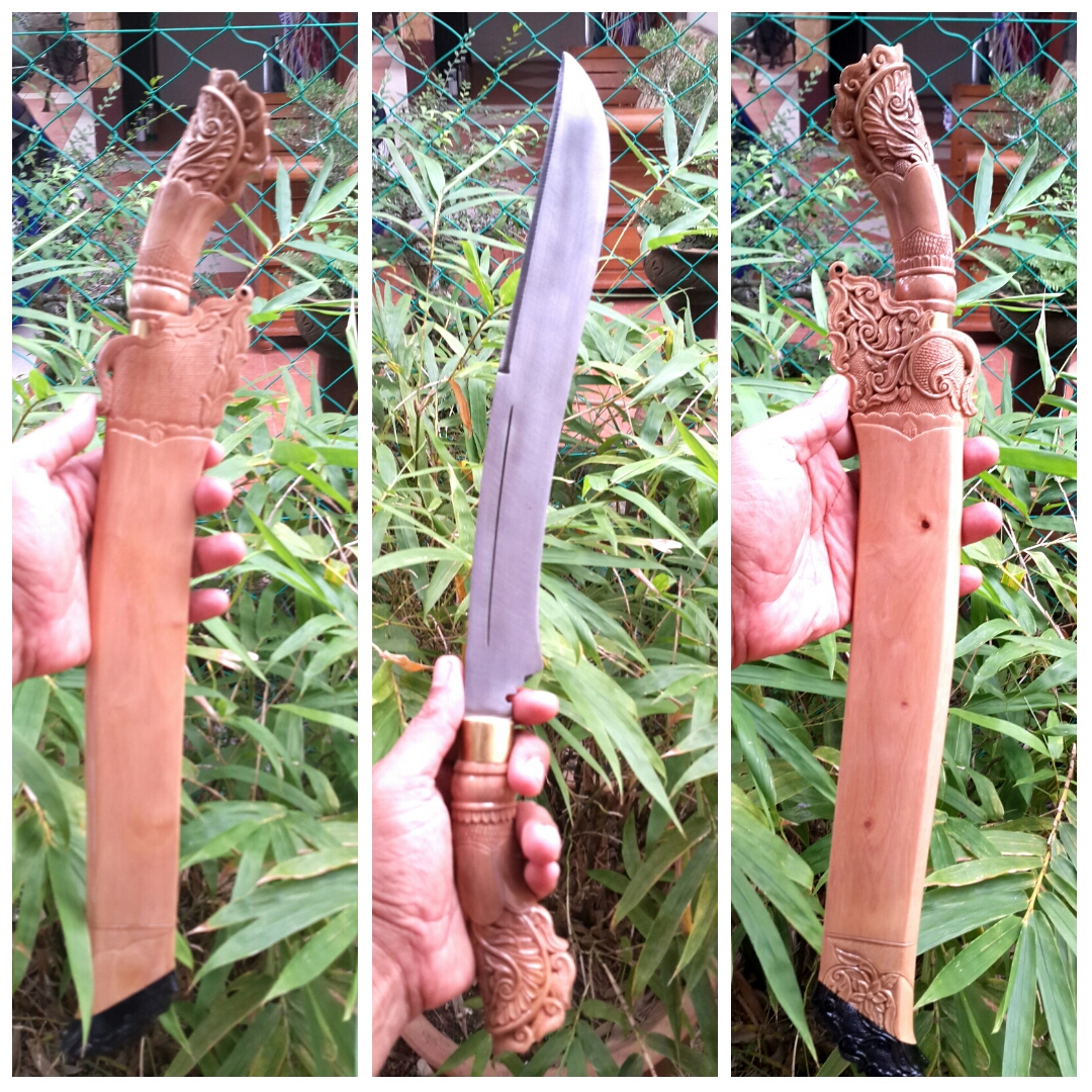 Kerengge Hijau: KOLEKSI PARANG