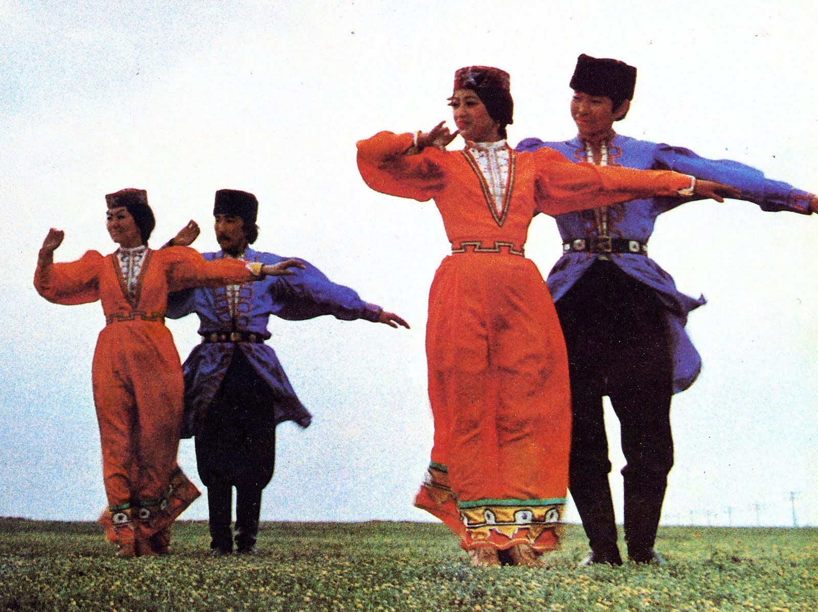 FolkCostume&Embroidery: Costume & Embroidery of the Kalmyk