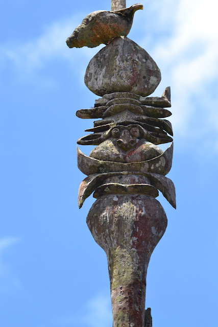 Cagou News: Flèche faîtière