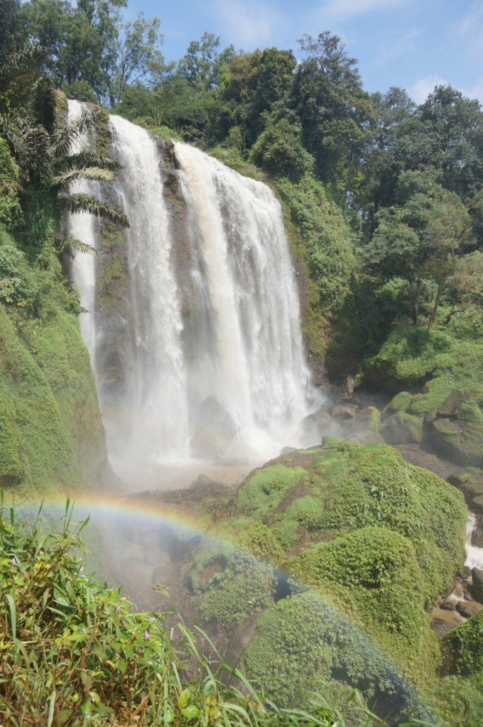Keindahan Air Terjun Curug Sewu - Kendal - Blog Najih