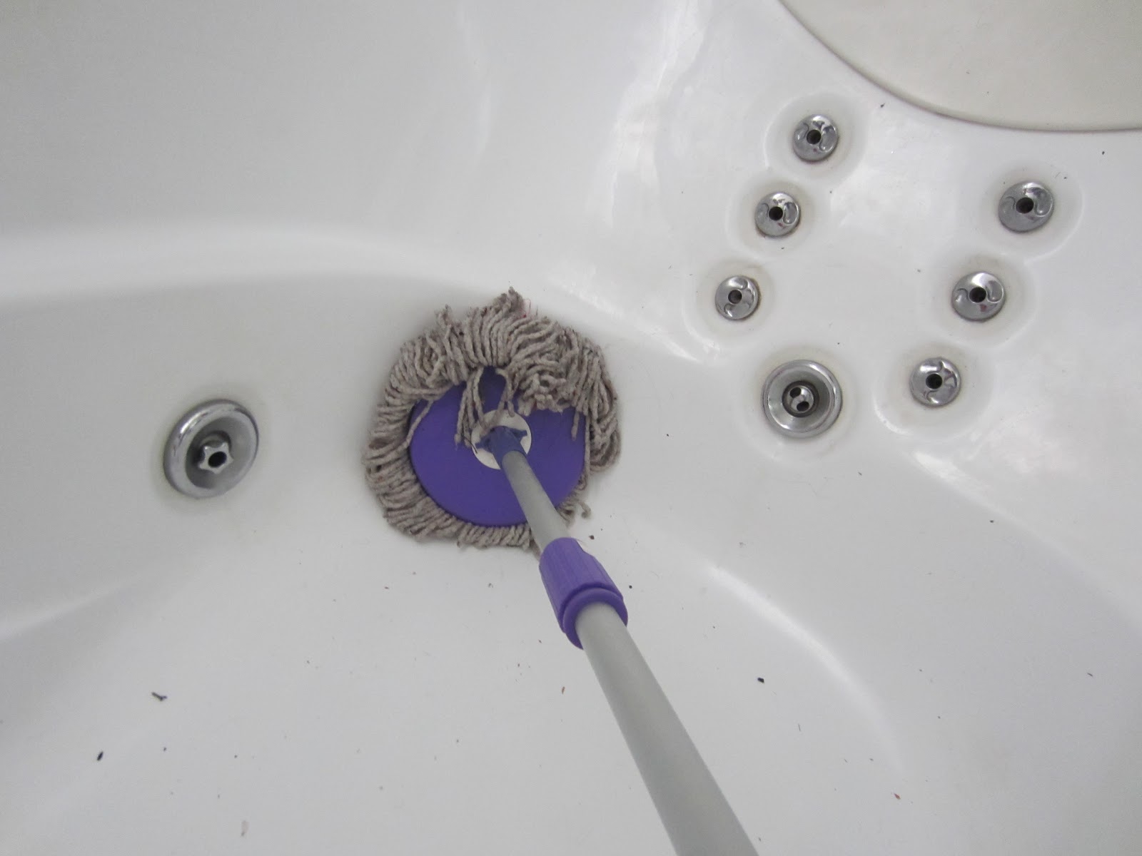 Tumblemonkey Handmade: To Mop or not to mop... that is the question ...