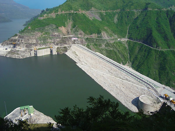 Tehri dam has been built on the union of river Bhagirathi and ...