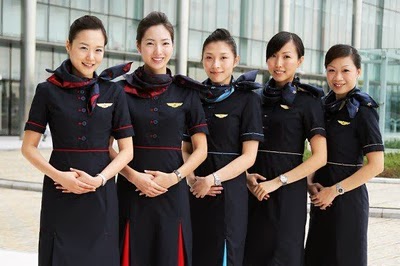 45 Uniform Pramugari Di Seluruh Dunia Yang Ada Umphh..!!!