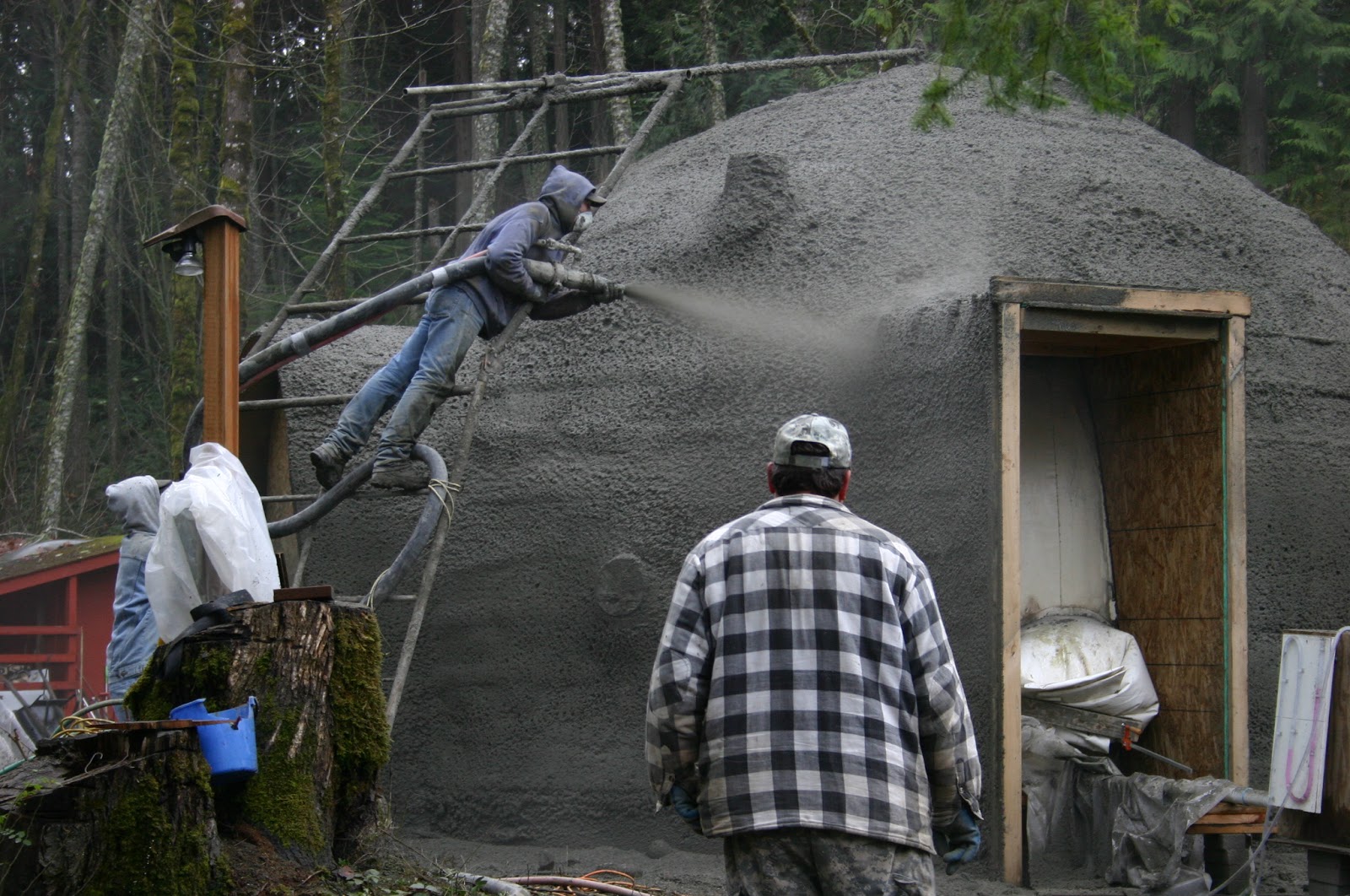 Building my Hobbit Dome: shotcrete