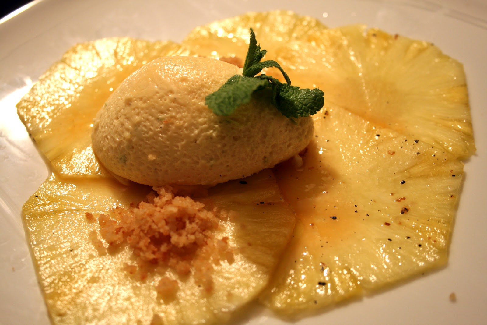 Ananas, witte chocolade, passievrucht - Hap en Tap