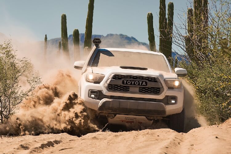 Mengenal Lebih Dekat Dengan Mobil Bersistem Penggerak Four-Wheel Drive ...