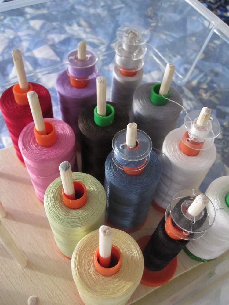 Solar Threads: Ombré Quilt Finish!