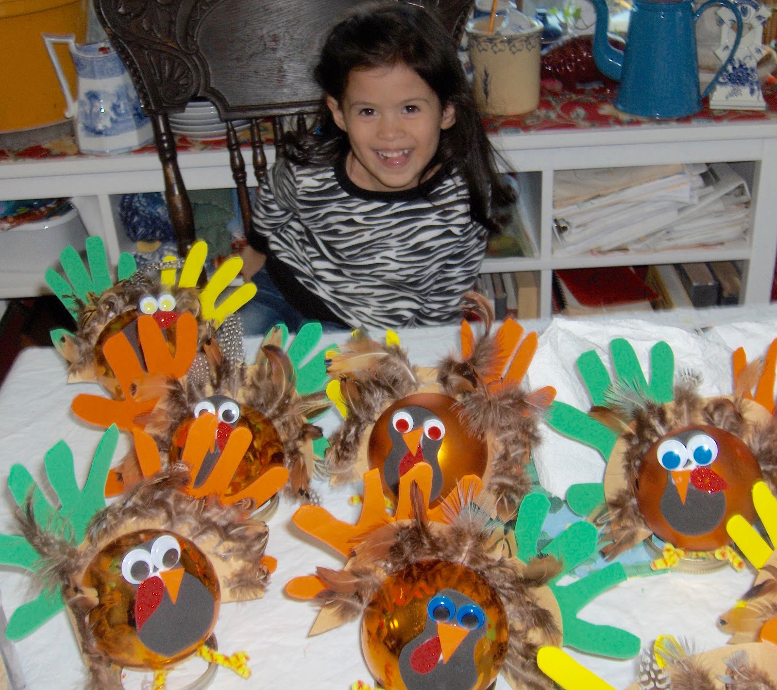Somethings Old, New, Green, Redo!: Kid's Crafts:Roly-Poly Turkeys for ...