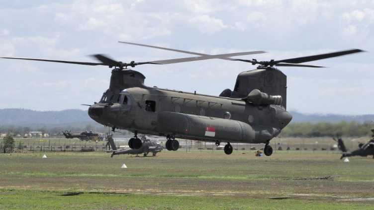 DEFENSE STUDIES: Singapore Inches Closer to Chinook and Super Puma ...