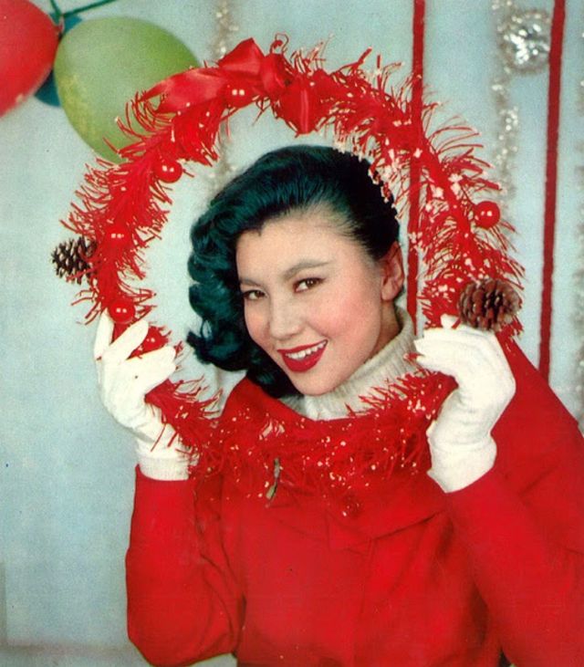 The Mandarin Marilyn Monroe: 20 Fascinating Color Photographs of Diana ...