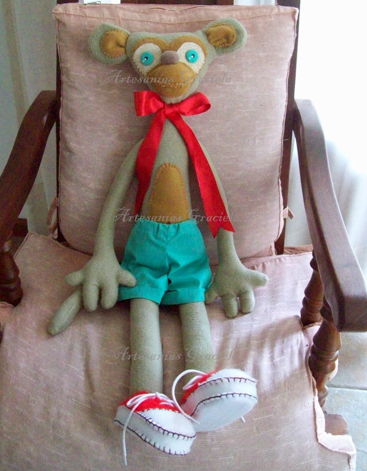 Artesanías Graciela: María Elena Walsh - El Twist del Mono Liso