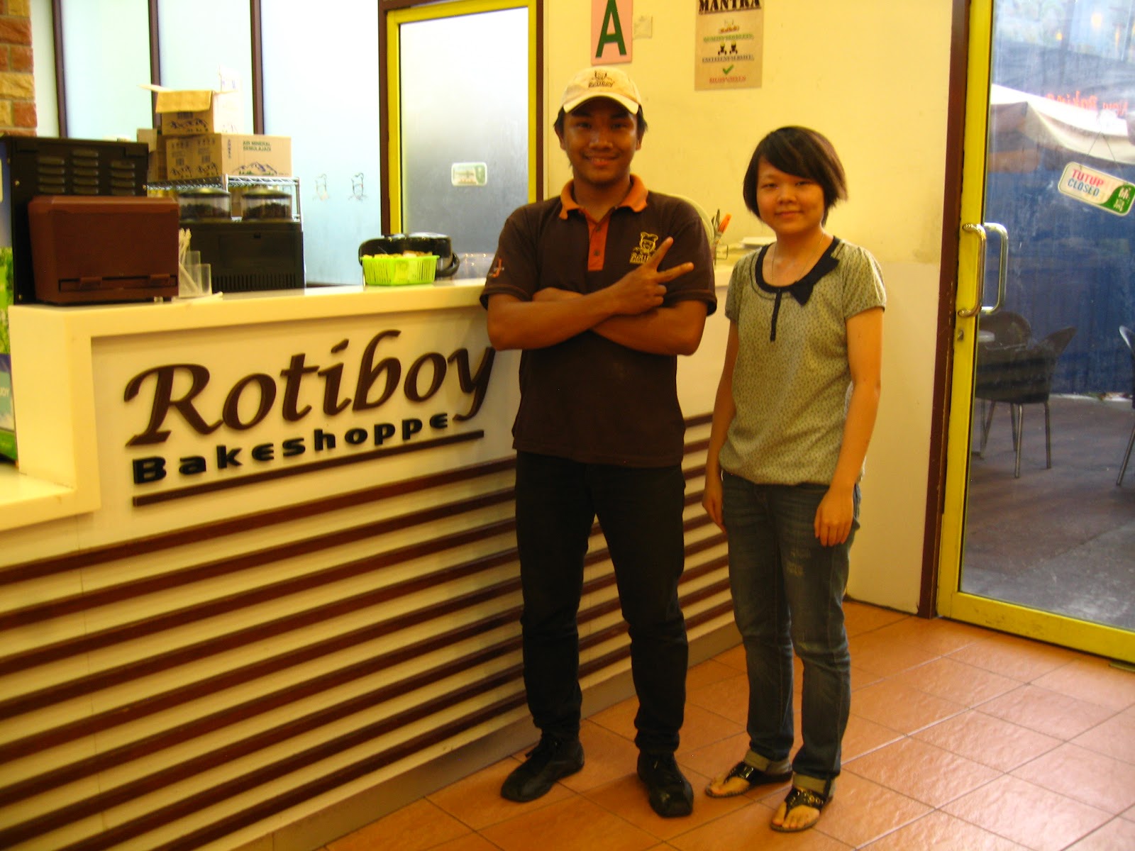 GOAY SHINRO AGD1-D1 11WHA11122: A Visit to Rotiboy outlet stores