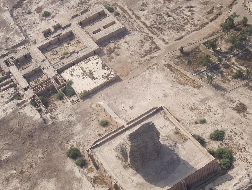 Dünyada her ne yaşanmışsa mutlaka iz bırakmıştır. Önemli olan o izlerin ...