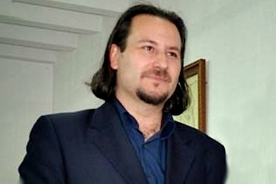 VISITAS GUIADAS A BAEZA (POPULO): 'Tu luz diaria' del jiennense Javier ...