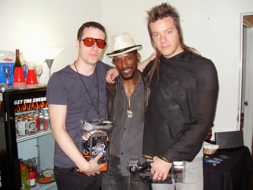 NOTICIAS Y EFEMERIDES MUSICALES Y DEL CINE: HACE 44 AÑOS, NACE ROBIN ...