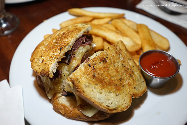 Hamburger Hamlet - Sherman Oaks - Vegas and Food