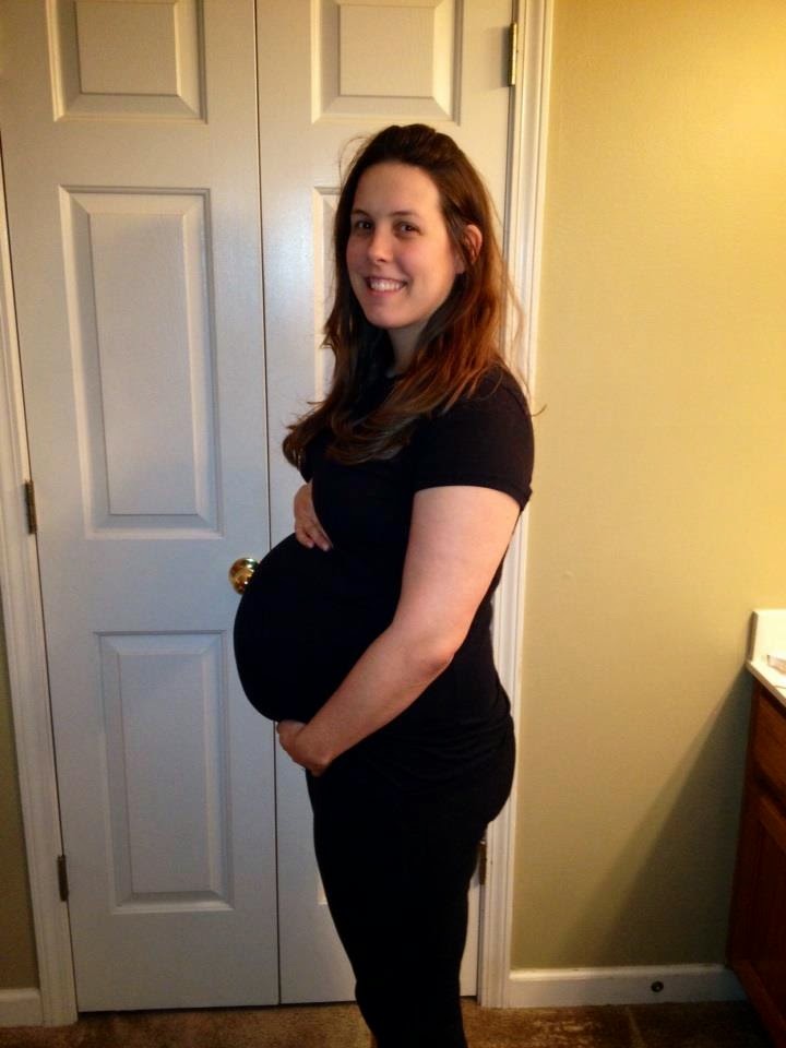 Chasing Moonlight and Roses: 26 Week Pregnancy Bumpdate! {Baby 2}