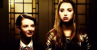 A Mademoiselle's World: SKINS -- Get the look! (Fashion tutorial ...