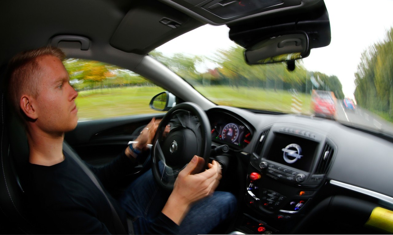 Riwal888 - Blog: !NEW! Opel Demonstrates Technology for Safer Inner ...