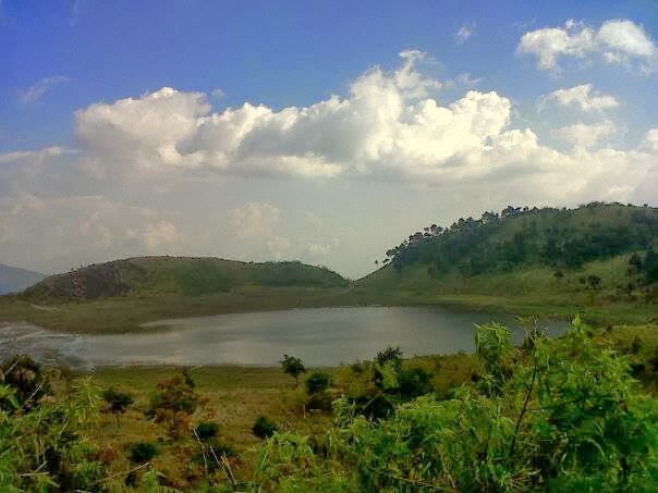 wisata nusantara: Telaga Dringo (Ranukumbolonya Dieng)