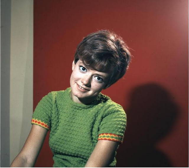 Rita Pavone Fan Club: October 1967 - Wrong career move