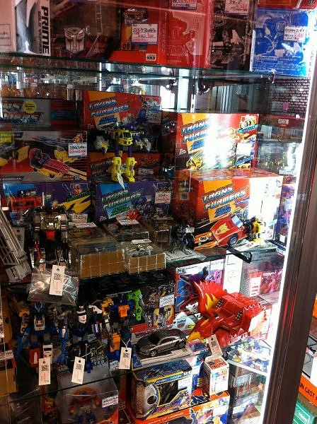 Heroic Decepticon: Heroic's Osaka Transformers toy shopping guide