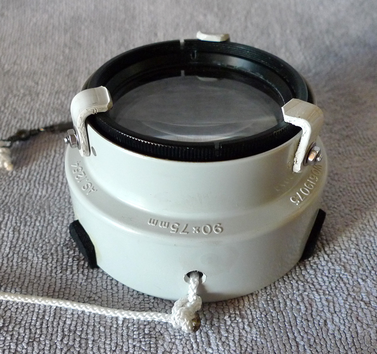 Andrew Newton Underwater: DIY macro lens mount and strobe arm