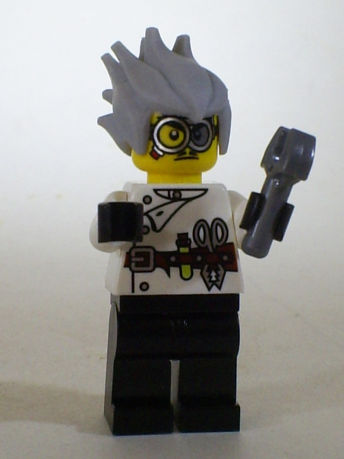 That Figures: REVIEW: Lego Monster Fighters The Crazy Scientist and His ...
