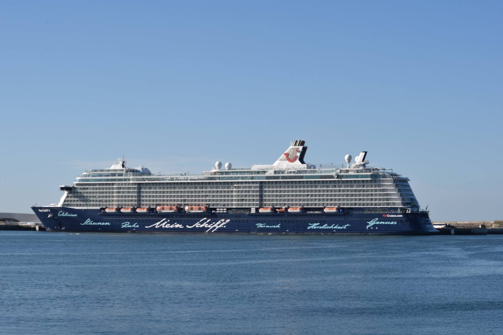 Sergio@Cruises: Mein Schiff 4 em Leixões