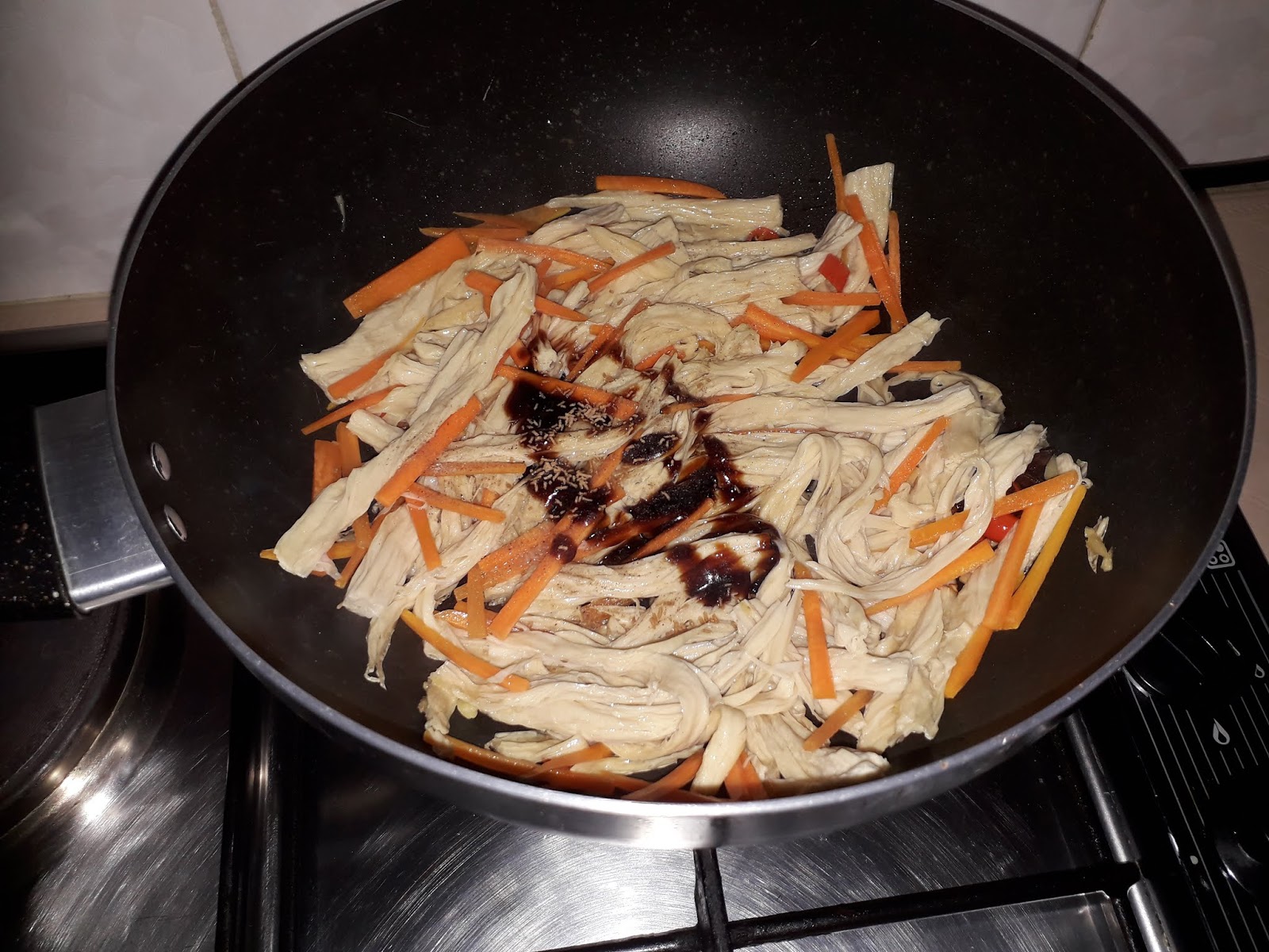 Cooking Pleasure: SPICY FRIED FRESH BEANCURD STICKS [FU CHOK]