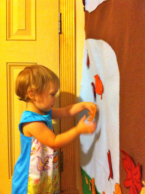 21st Century Keeper at Home: Toddler Fun: Felt Fall Scene