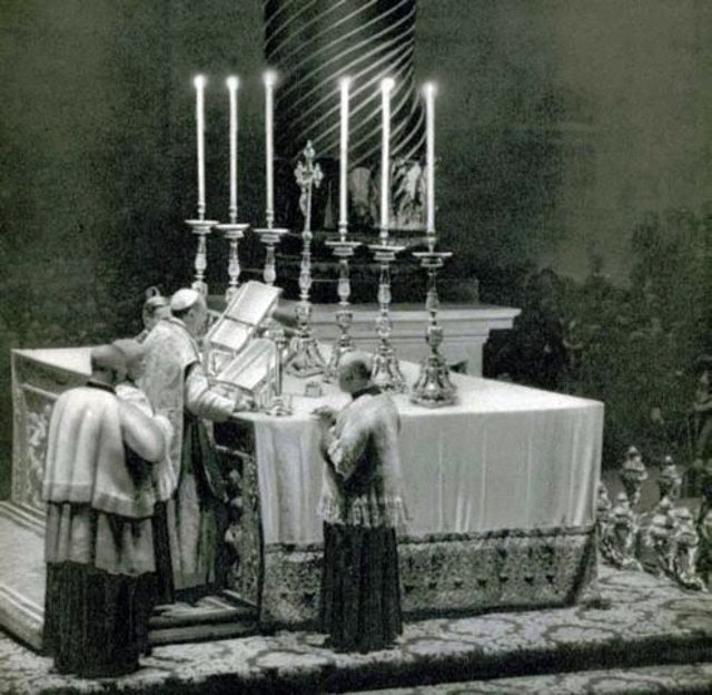 New Liturgical Movement: Papal Low Mass of Pius XII