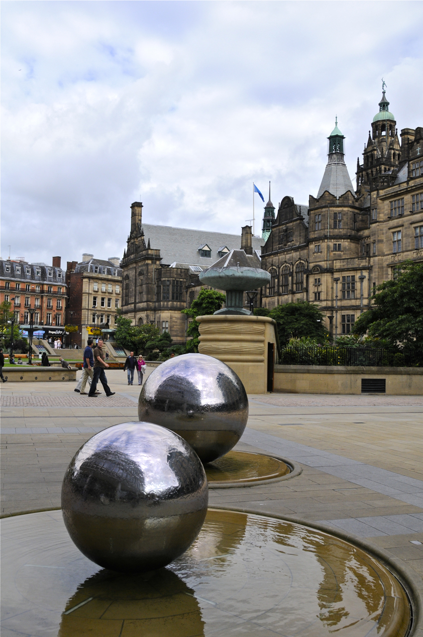 The Flying Baileys: It Has Been Raining -- So I Am Thinking of England ...