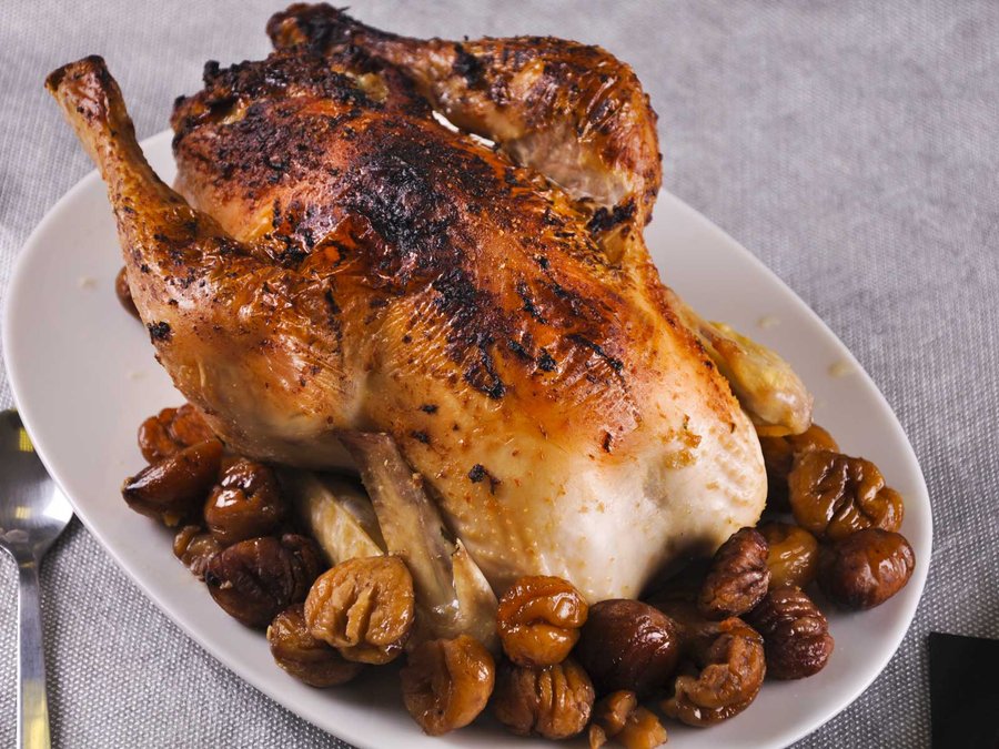 Dinde entière farcie aux marrons | les pieds sous la table