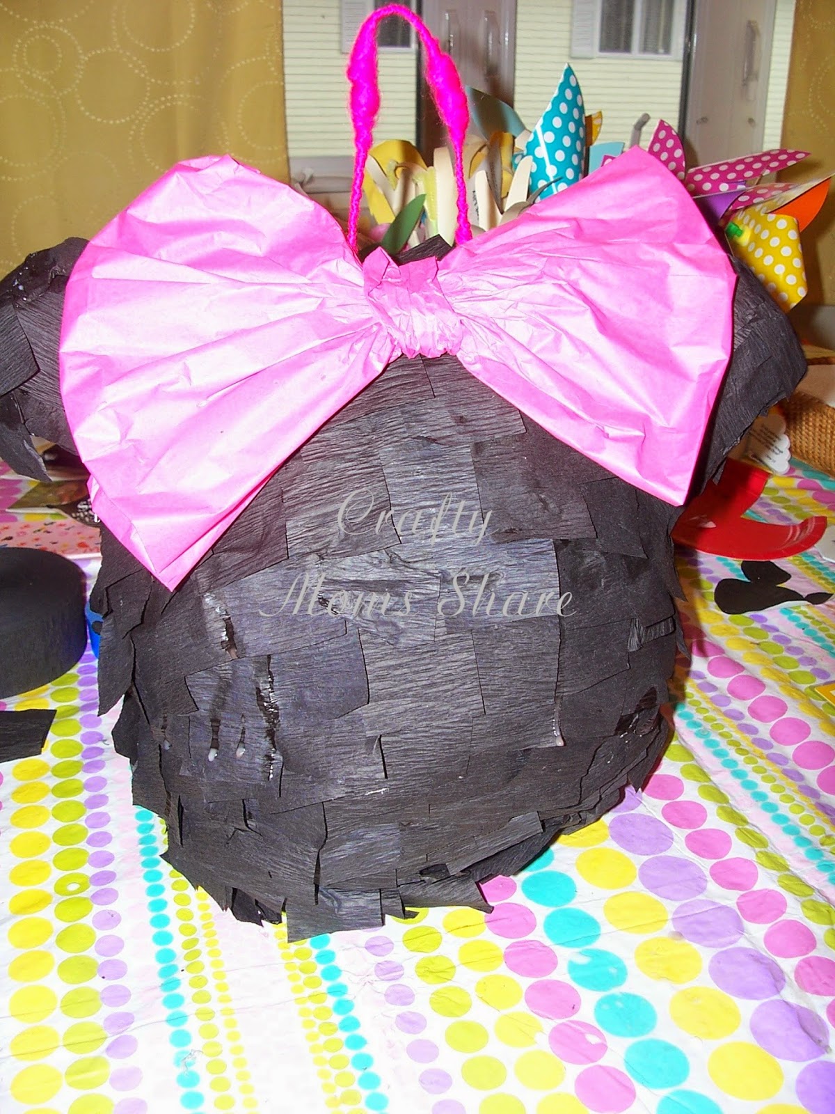 Crafty Moms Share: DIY Minnie Mouse Pinata & Free Party Activty Sign ...