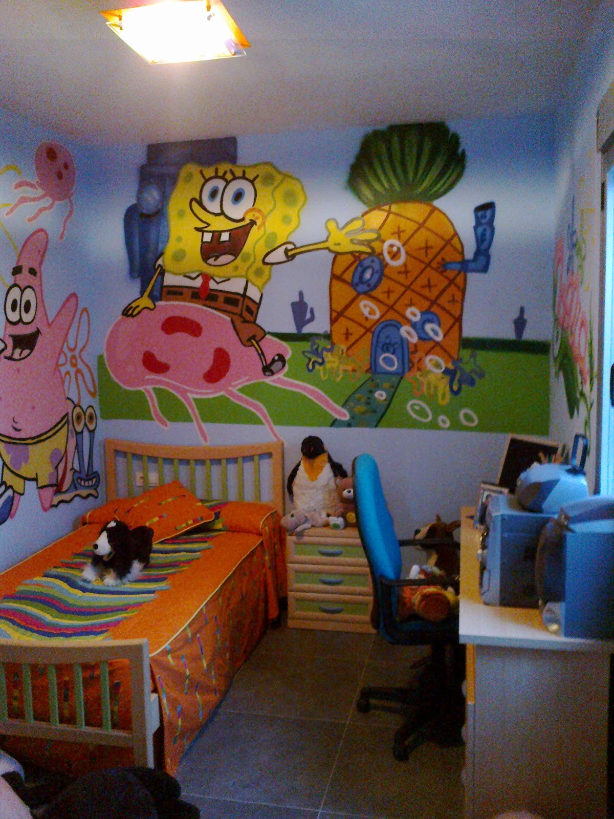 DUMMY: DORMITORIO INFANTIL "BOB ESPONJA"