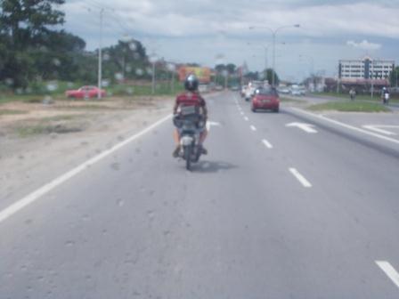 Cara senang bawa tayar motor semasa menaiki motor ~ Santai-santaiblogspot