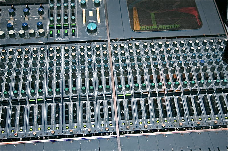 balance blog: Neve 8078