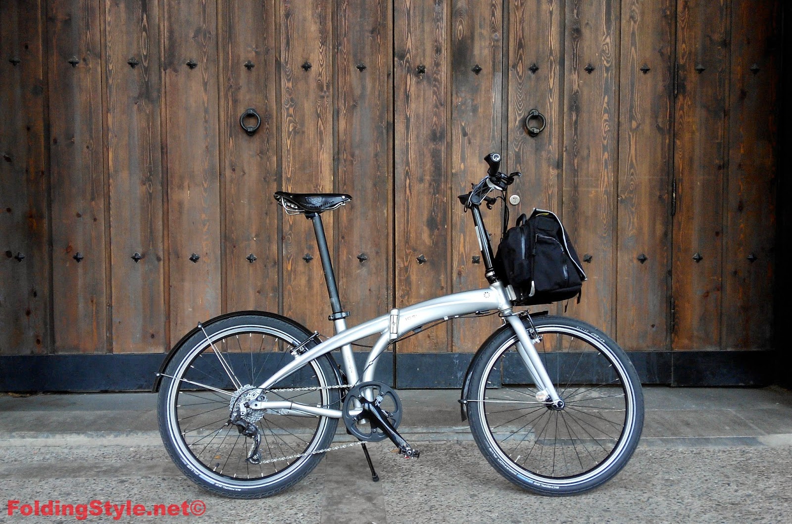 Folding Style ©: Brompton Bag on my Dahon - Borsa Brompton S Bag sulla ...